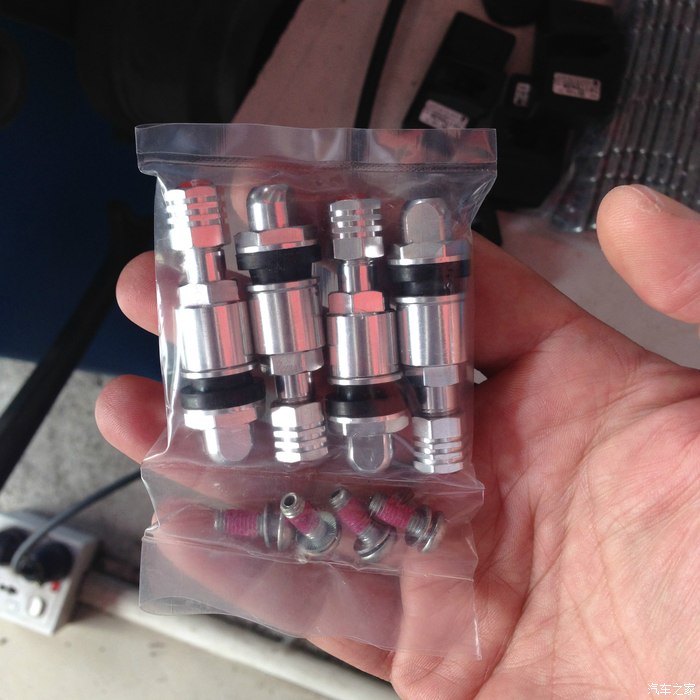 【图】2014-07-30 C260 (W204) 加裝 ORO W408 TPMS 作業報告_奔驰C级论坛_汽车之家论坛